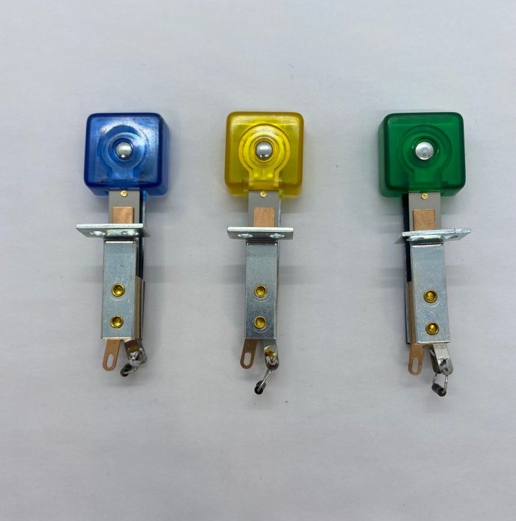 Williams/Bally 3-D Transparent Deep Square Target – Pinball Medics