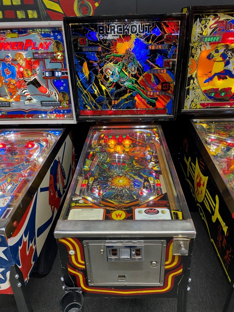 Williams Blackout – Black Label – Pinball Medics